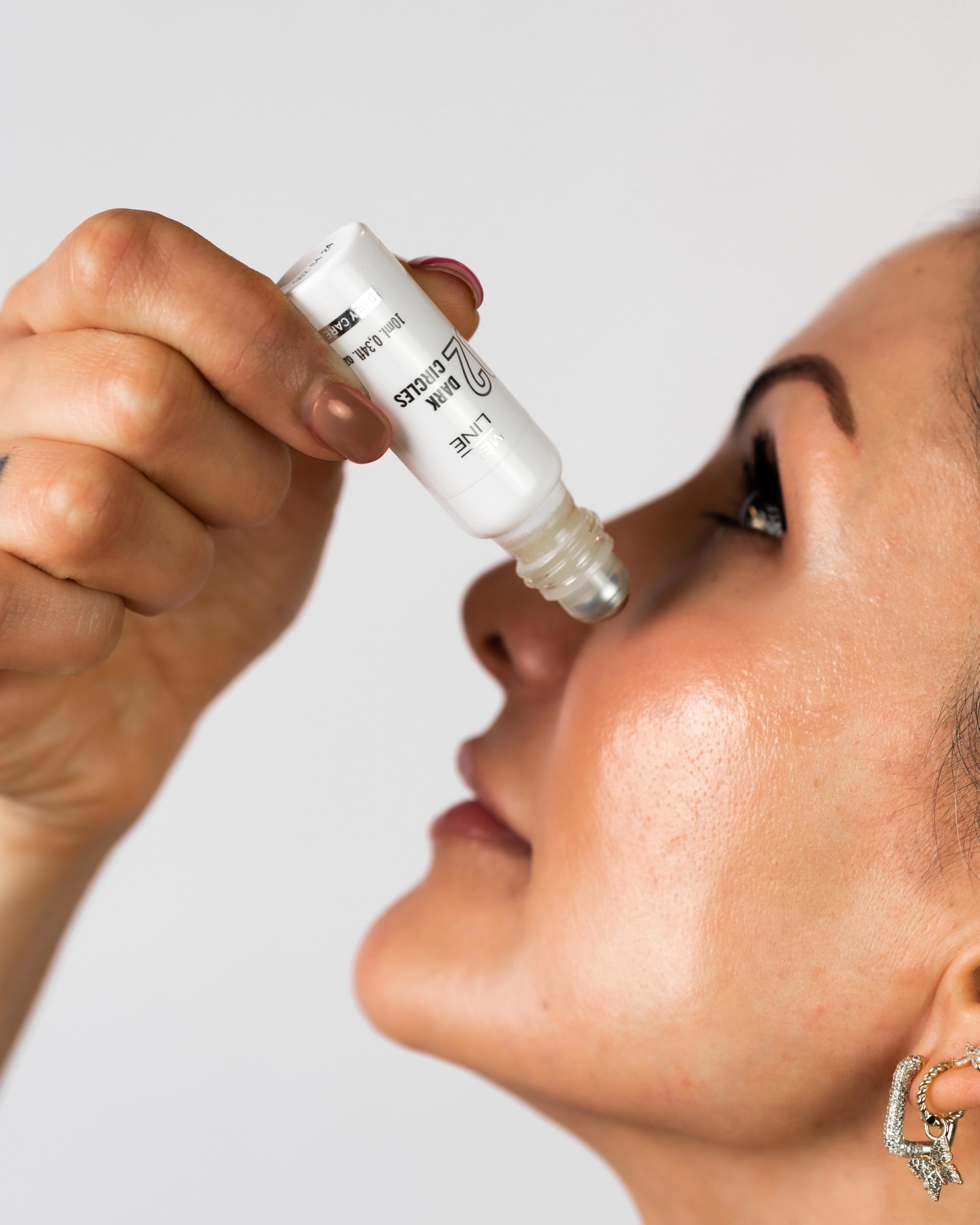 02 DARK CIRCLES - Meline